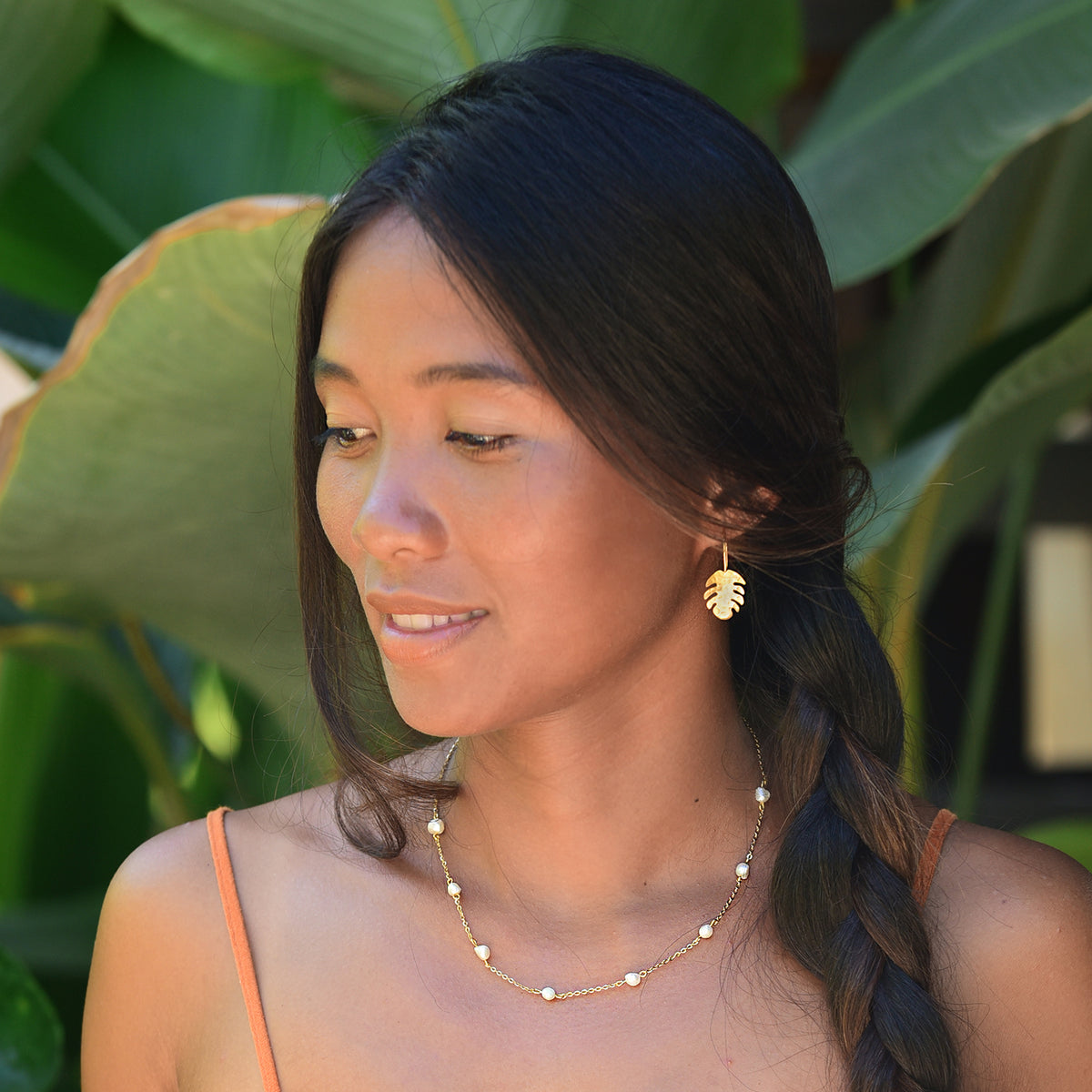 Isla Mini Monstera Earrings – ISLA.PH